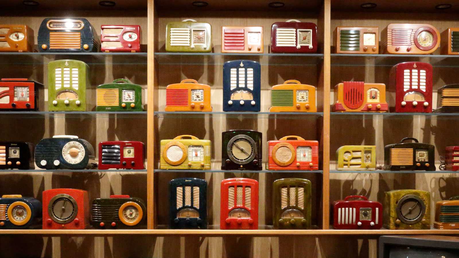 Sound and Vision: A Conversation with a Radio Collector, Saturday, Jan ...